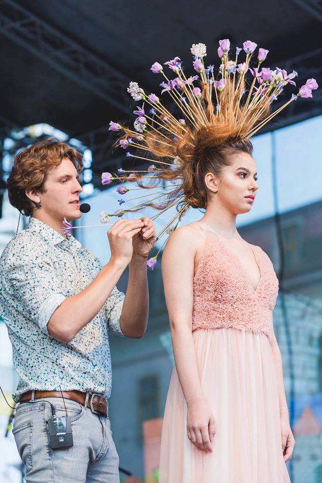 Timfloralis – un buchet de emotii colorate – Violette Boutique des Fleurs